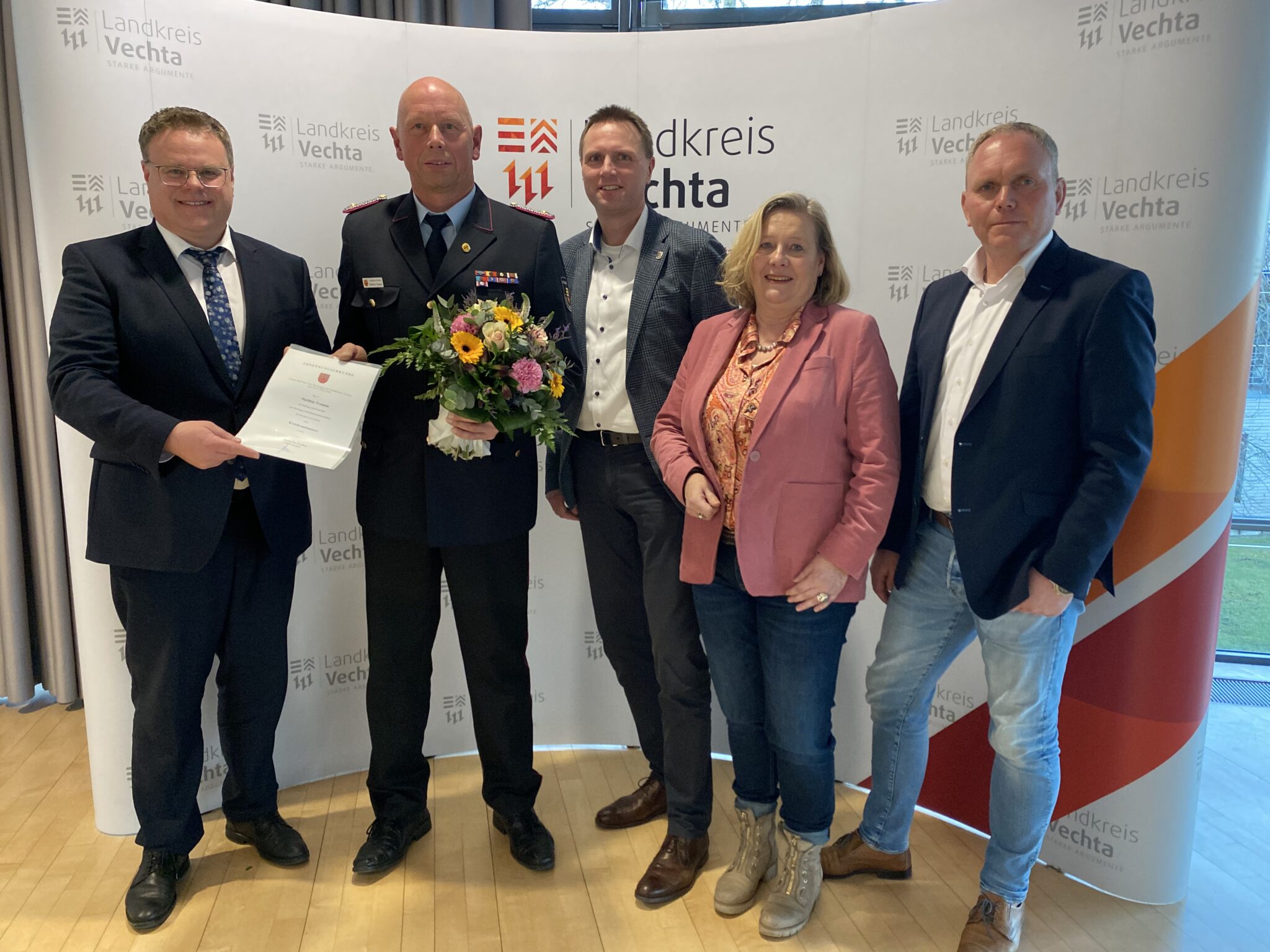 Start in dritte Amtszeit: Trumme bleibt Kreisbrandmeister ...